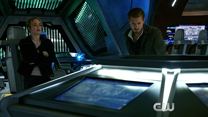 Legends of Tomorrow "Out of Time" Preview Clip & Screencaps | DCLegendsTV